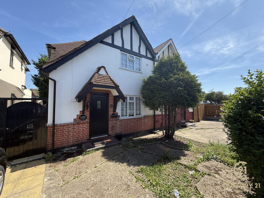 Springwell Road, HOUNSLOW TW5 2 bed semi-detached house - £1,950 pcm (£ ...