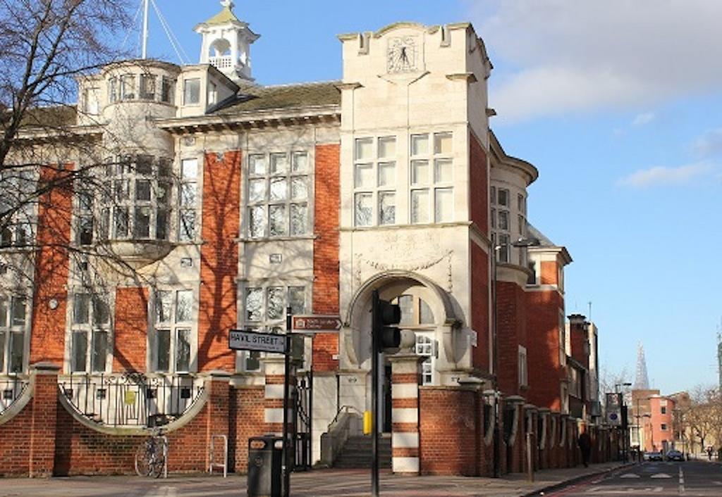 29 Peckham Road, London, SE5 8UA Office to rent - £358 pcm (£83 pw)