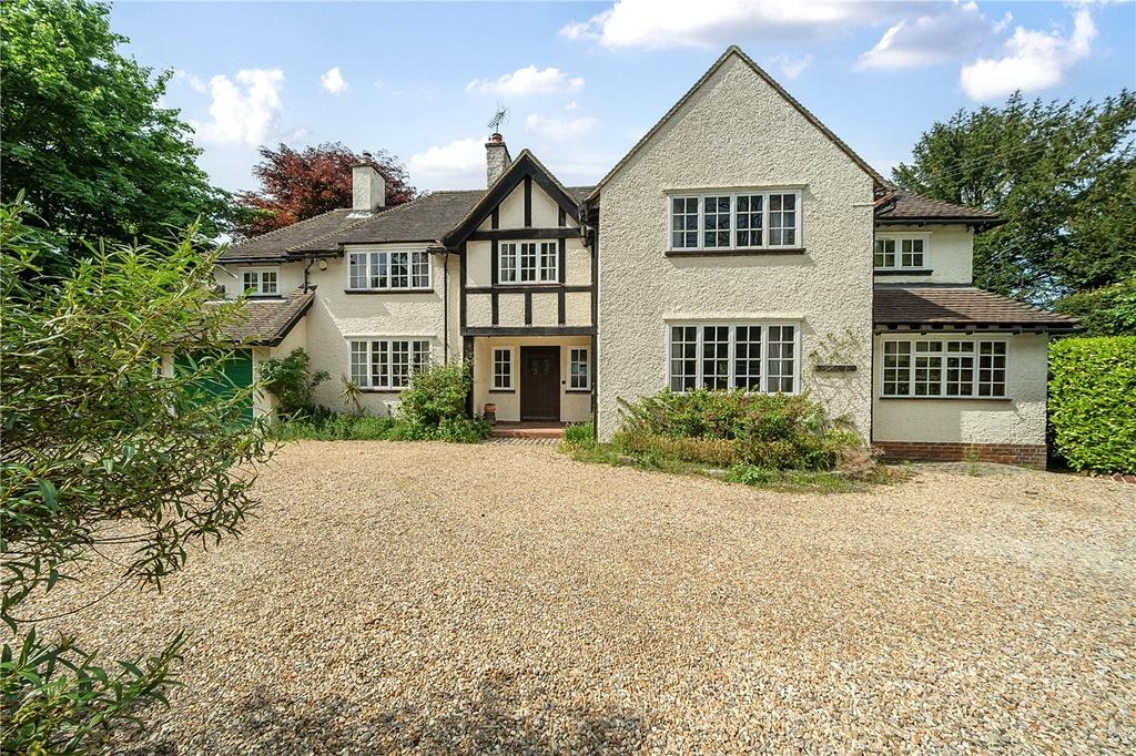 Great Austins, Farnham, Surrey, GU9 5 bed detached house for sale - £ ...