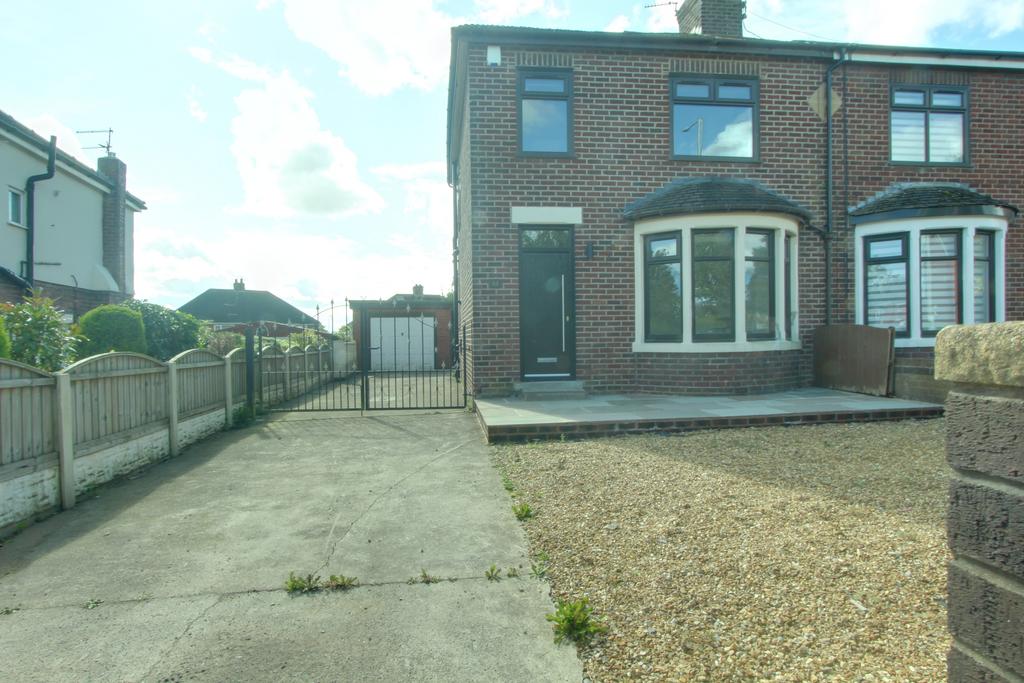 Dowbridge, Kirkham PR4 3 bed semi-detached house to rent - £1,100 pcm ...