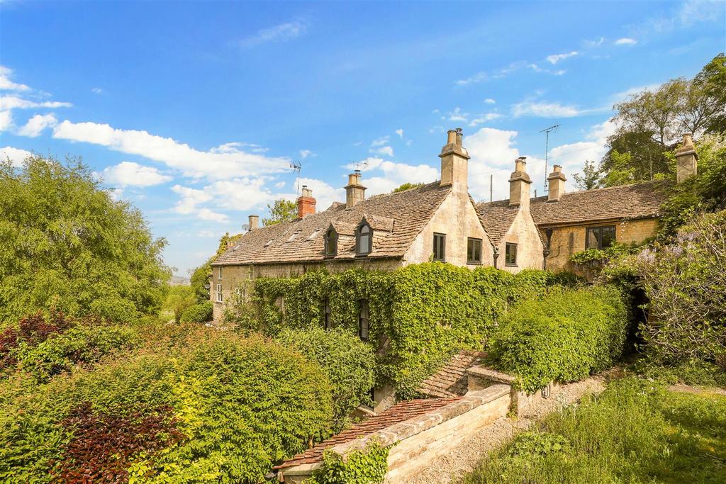Houndscroft, Rodborough, Stroud 3 bed semi-detached house for sale - £ ...