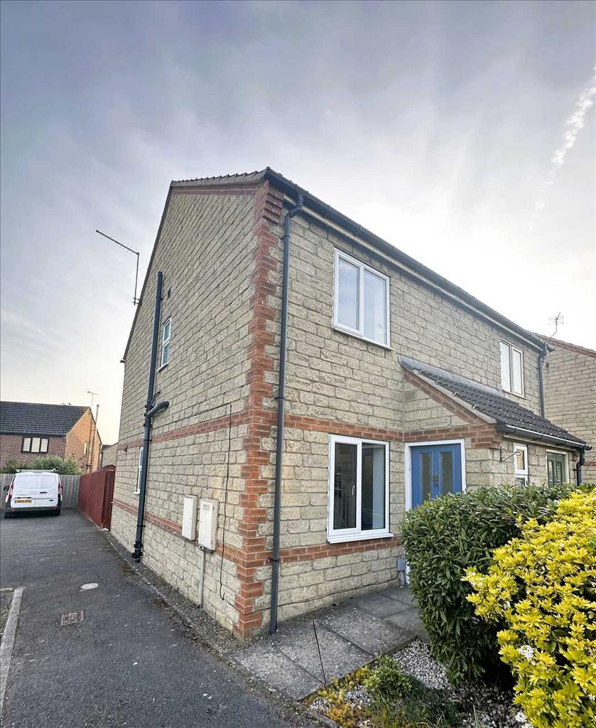Nutwell Court, Scunthorpe DN16 2 bed semi-detached house for sale - £ ...
