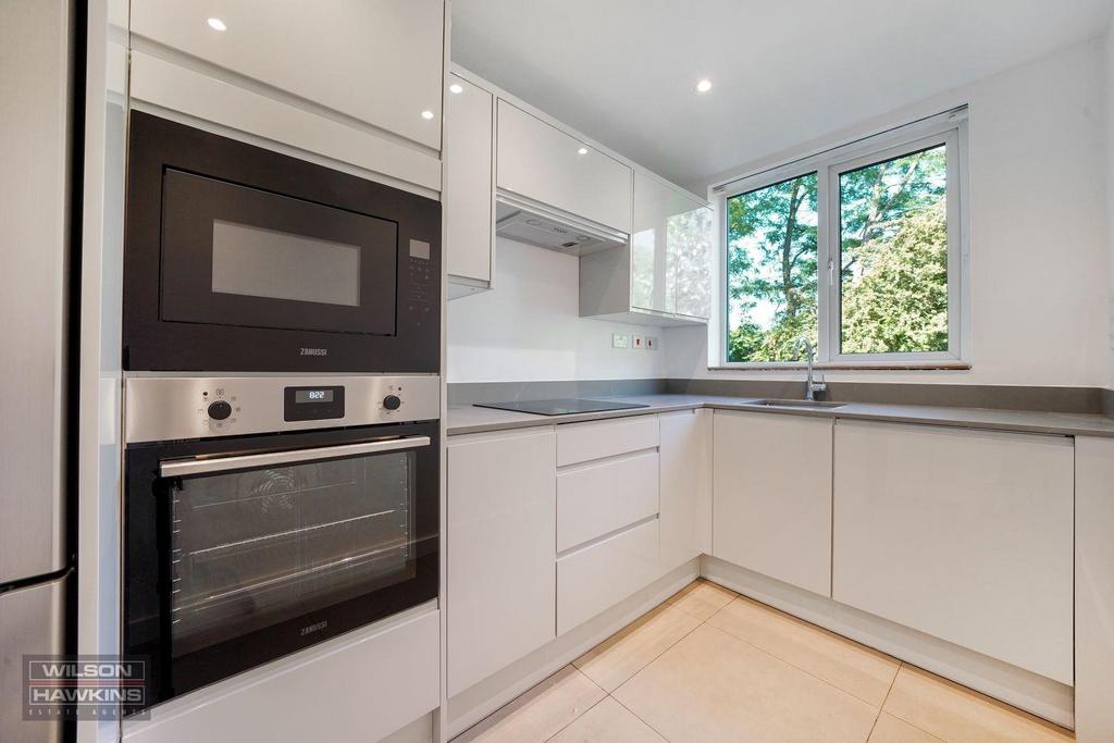Moat Lodge, London Road, Harrow On... 1 bed flat for sale - £325,000
