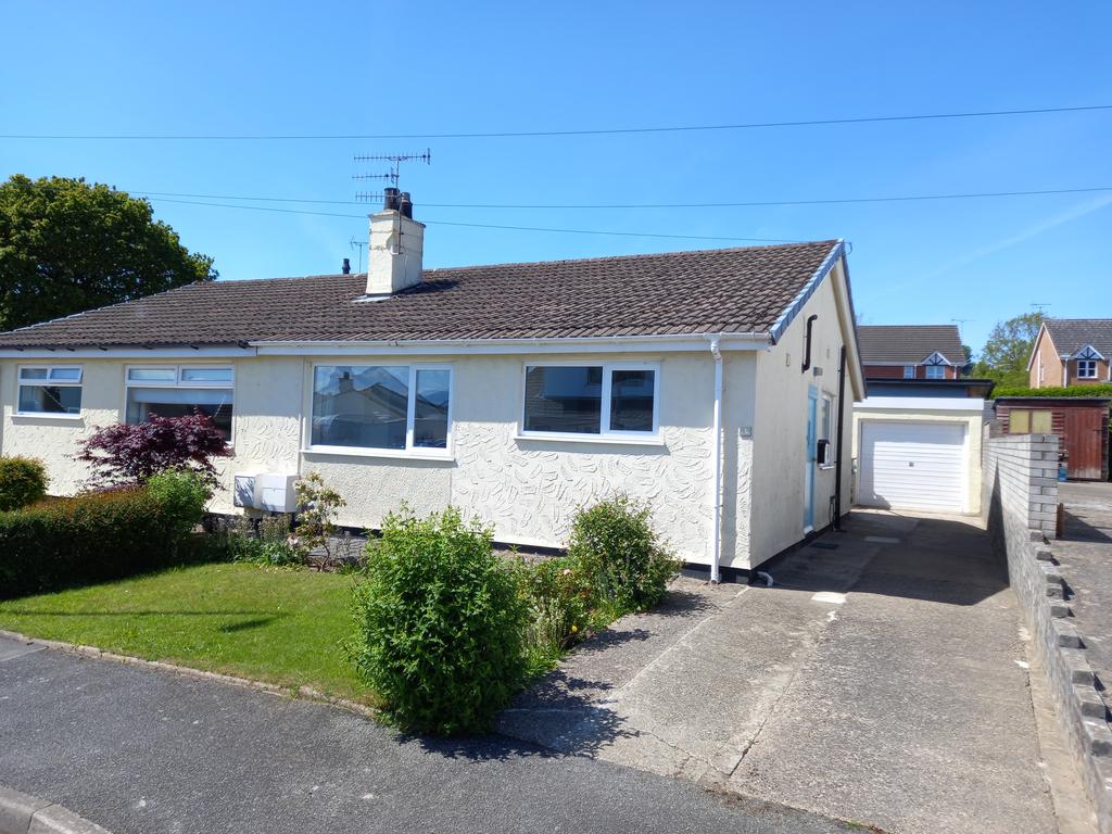Tyddyn Isaf, Menai Bridge LL59 2 bed semi-detached bungalow for sale ...