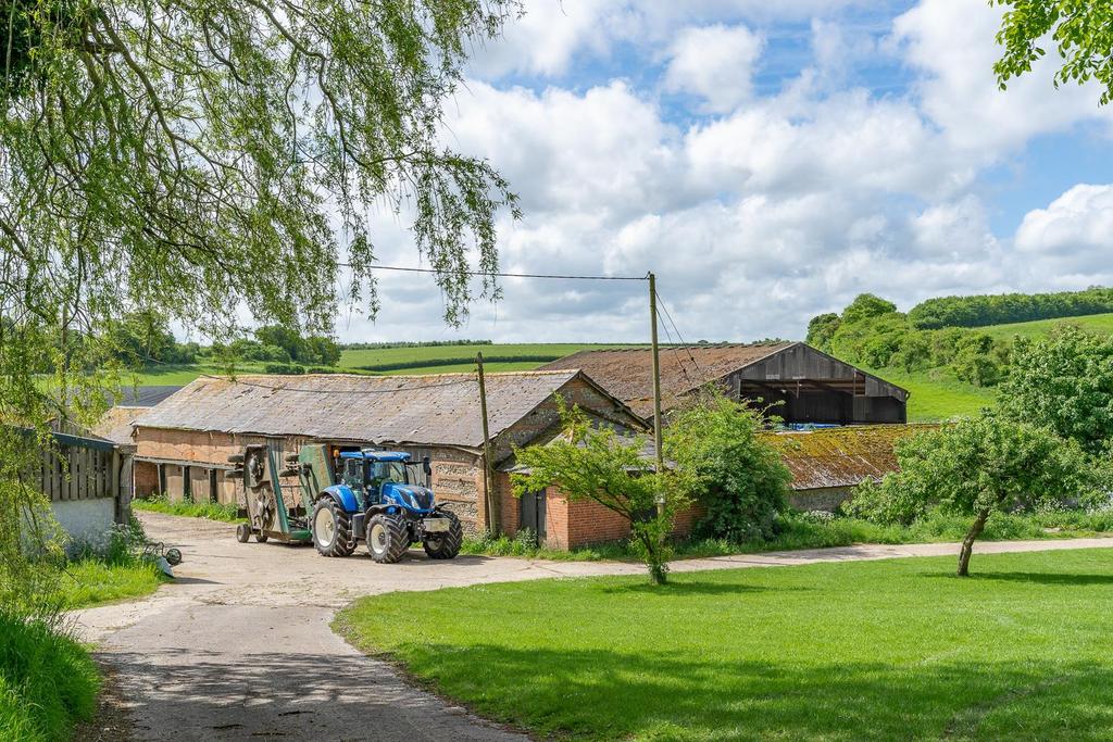 Turrill Hill, Overton, Basingstoke... Farm for sale - £15,000,000