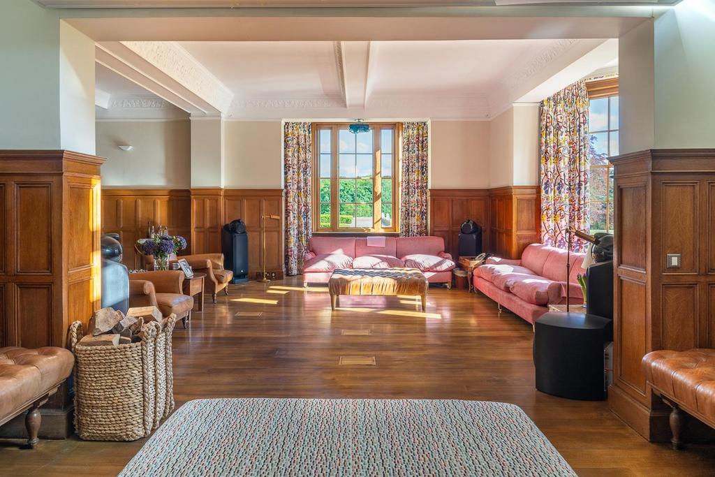 Laverstoke Park, Overton, Hampshire... Farm for sale - £58,000,000
