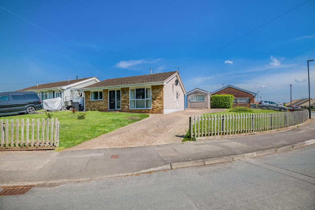 Wyebank Road, Tutshill, Chepstow 2 bed bungalow for sale - £335,000