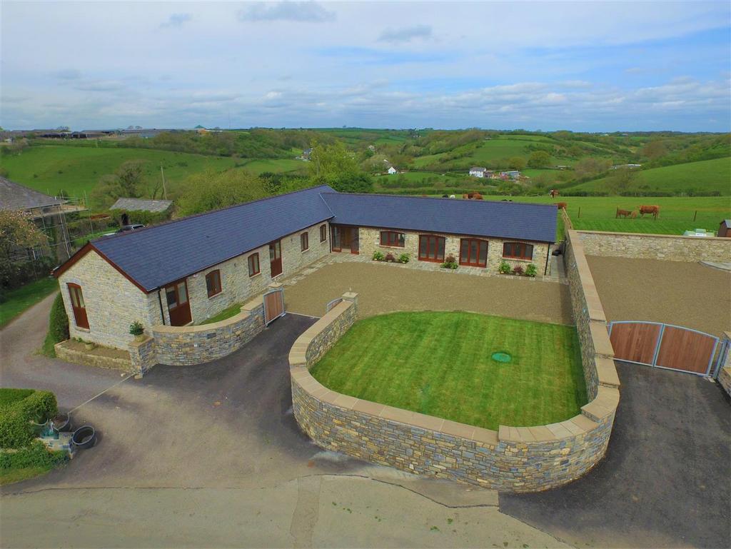 The Granary, Pen Onn, Llancarfan... 4 bed barn conversion for sale - £ ...