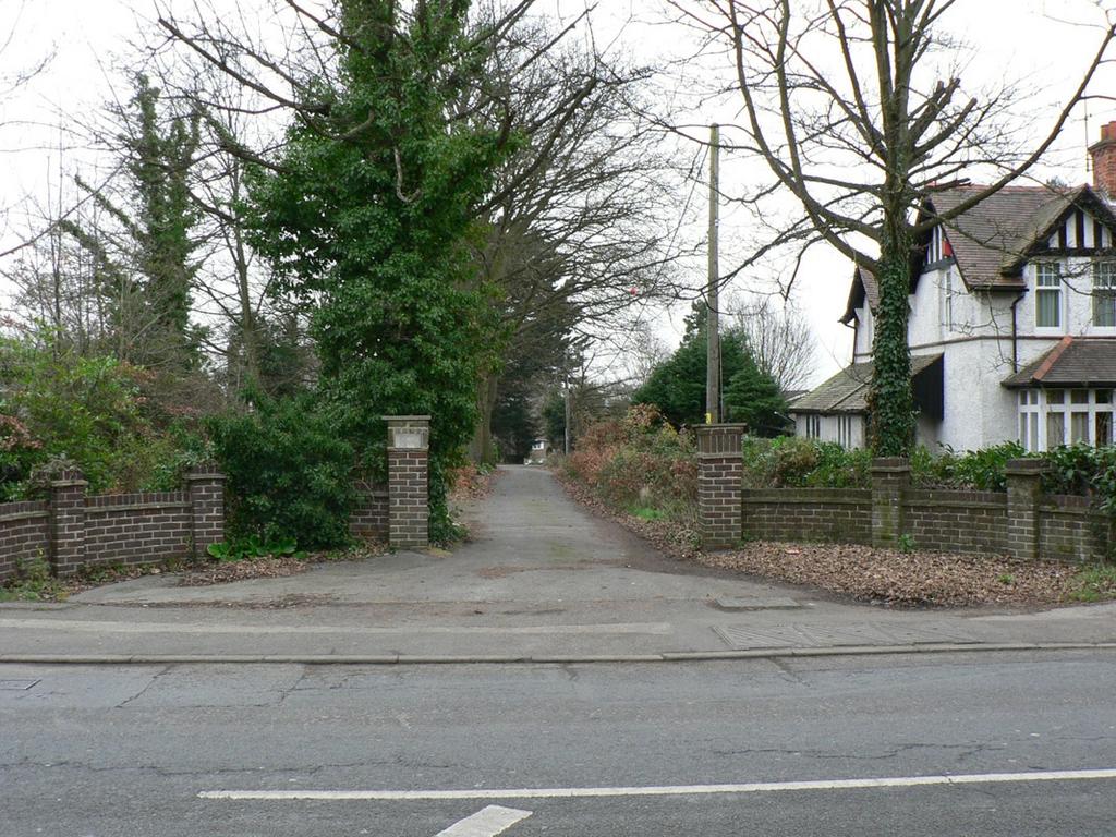 Shinfield Road, Reading, RG2 Land - £45,000