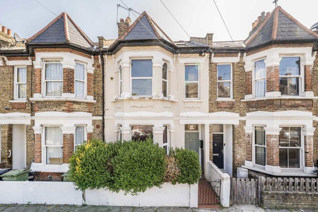 Lyham Road, London SW2 2 bed flat - £2,000 pcm (£462 pw)