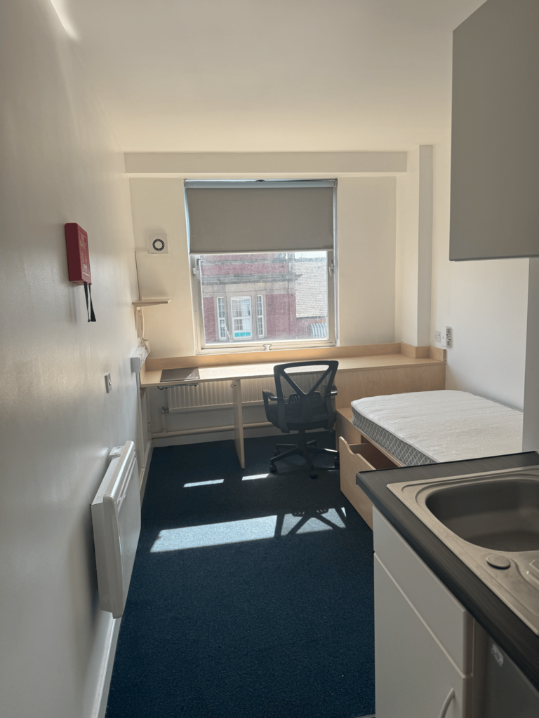 Dunn House Student Accommodation... Studio to rent - £585 pcm (£135 pw)