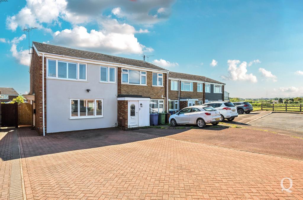 Landrail Road, Lower Halstow... 3 bed end of terrace house - £350,000