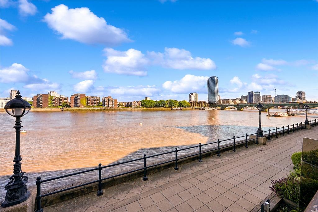 Thames Quay, Chelsea Harbour, SW10 1 bed apartment for sale - £700,000