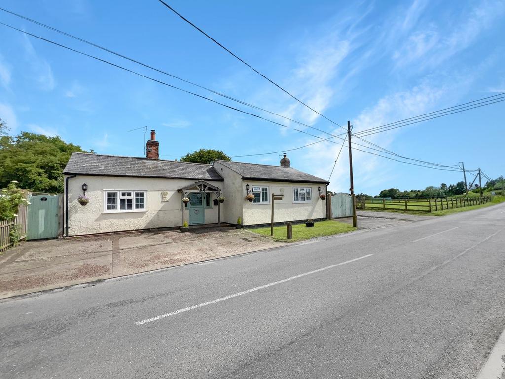 Belchamp Road, Little Yeldham... 3 bed detached bungalow for sale - £ ...