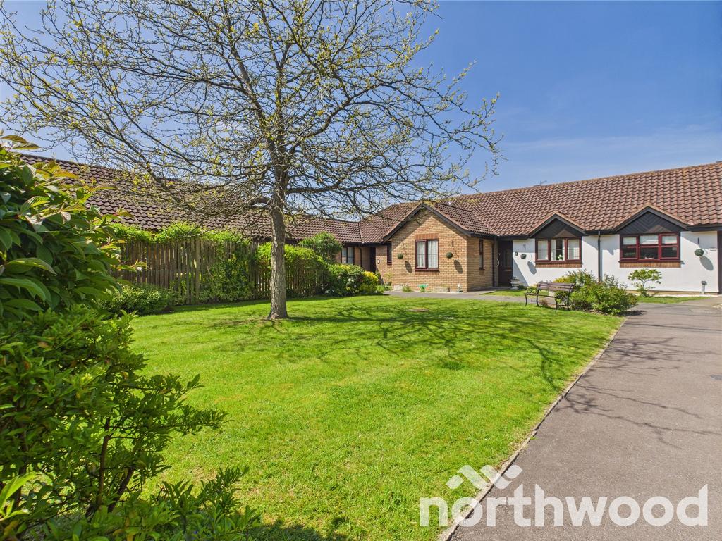 Meridian Court, Singleton, Ashford, TN23 2 bed terraced bungalow for ...