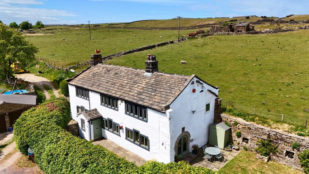 Moorcroft Blackshaw Head, Hebden Bridge 4 bed detached house for sale ...