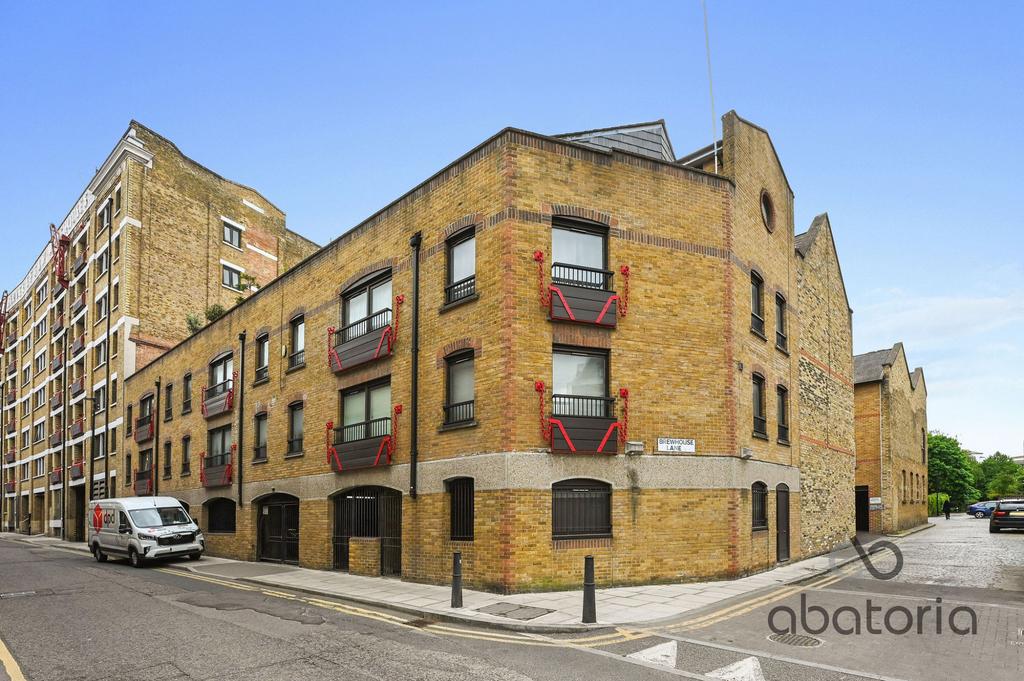 Moran House, 82 Wapping Lane, London... 3 bed apartment - £825,000
