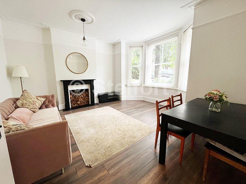 Cathcart Hill, London N19 2 bed apartment to rent - £2,450 pcm (£565 pw)