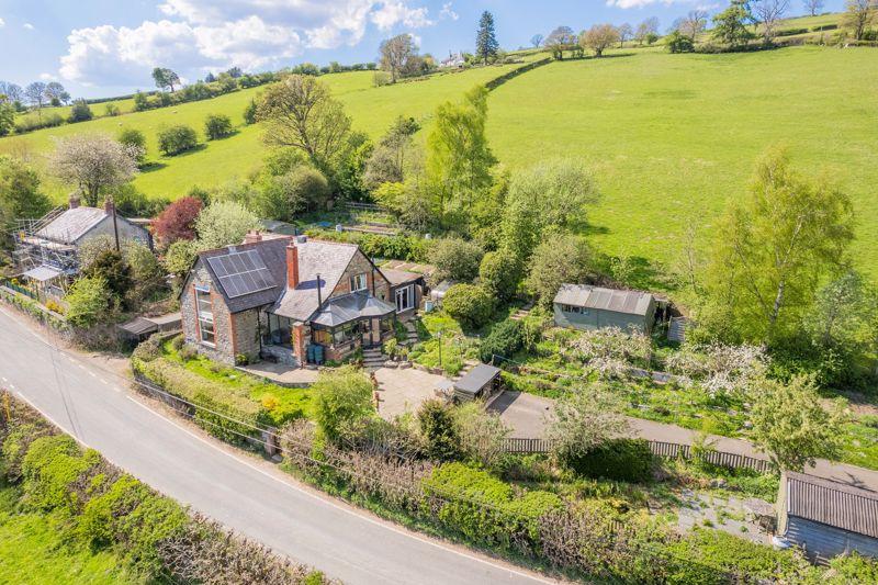 Tregeiriog, Glyn Ceiriog, Llangollen 4 bed detached house for sale - £ ...