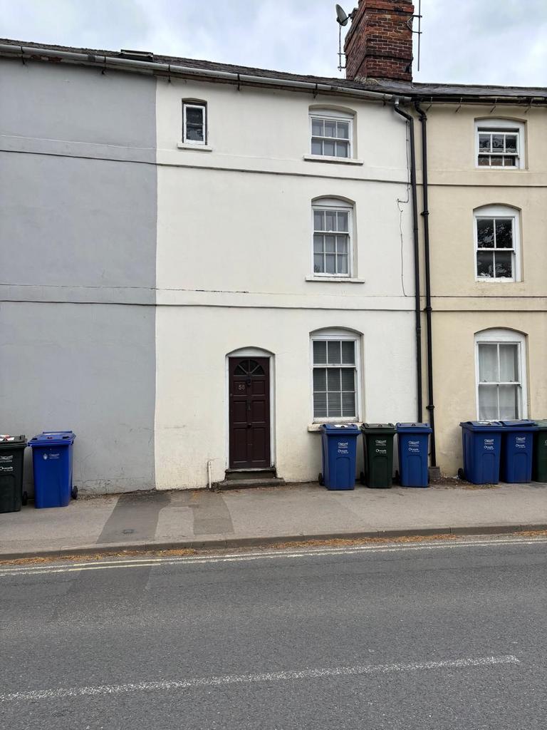 West Bar Street Banbury 1 Bed Maisonette To Rent 900 Pcm 208 Pw west-bar-street-banbury-1-bed-maisonette-to-rent-900-pcm-208-pw