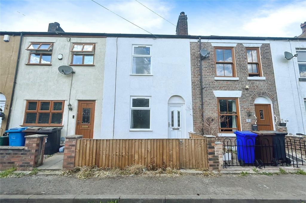 Moss Colliery Road, Swinton M27 2 bed terraced house for sale - £190,000