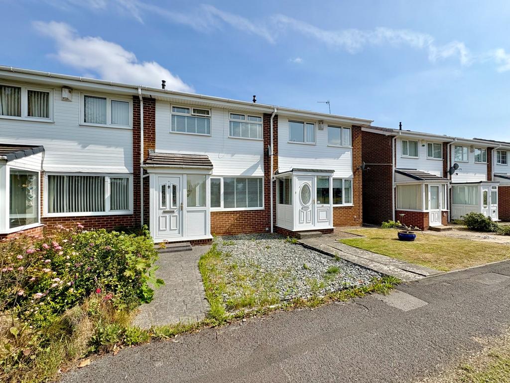 Redesdale Road, Chester Le Street, DH2 3 bed terraced house - £155,000