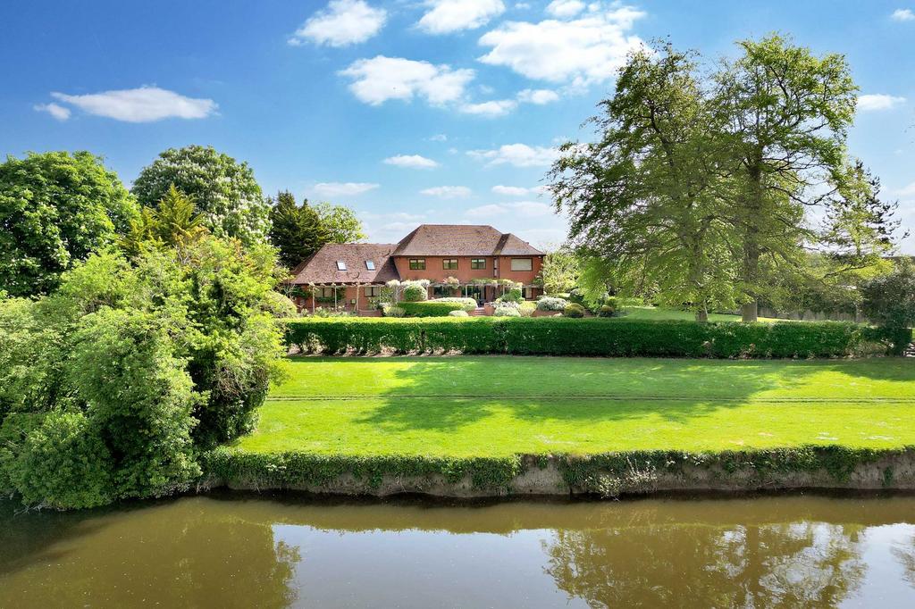 Dorney Reach Road, Dorney Reach... 5 bed detached house for sale - £ ...