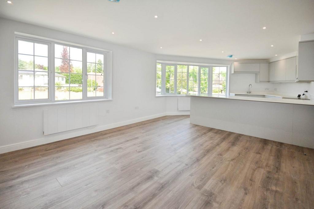 Sycamore Road, Amersham 2 bed flat for sale - £375,000
