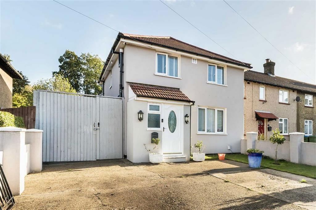 Edgeworth Road, London SE9 3 bed house - £600,000