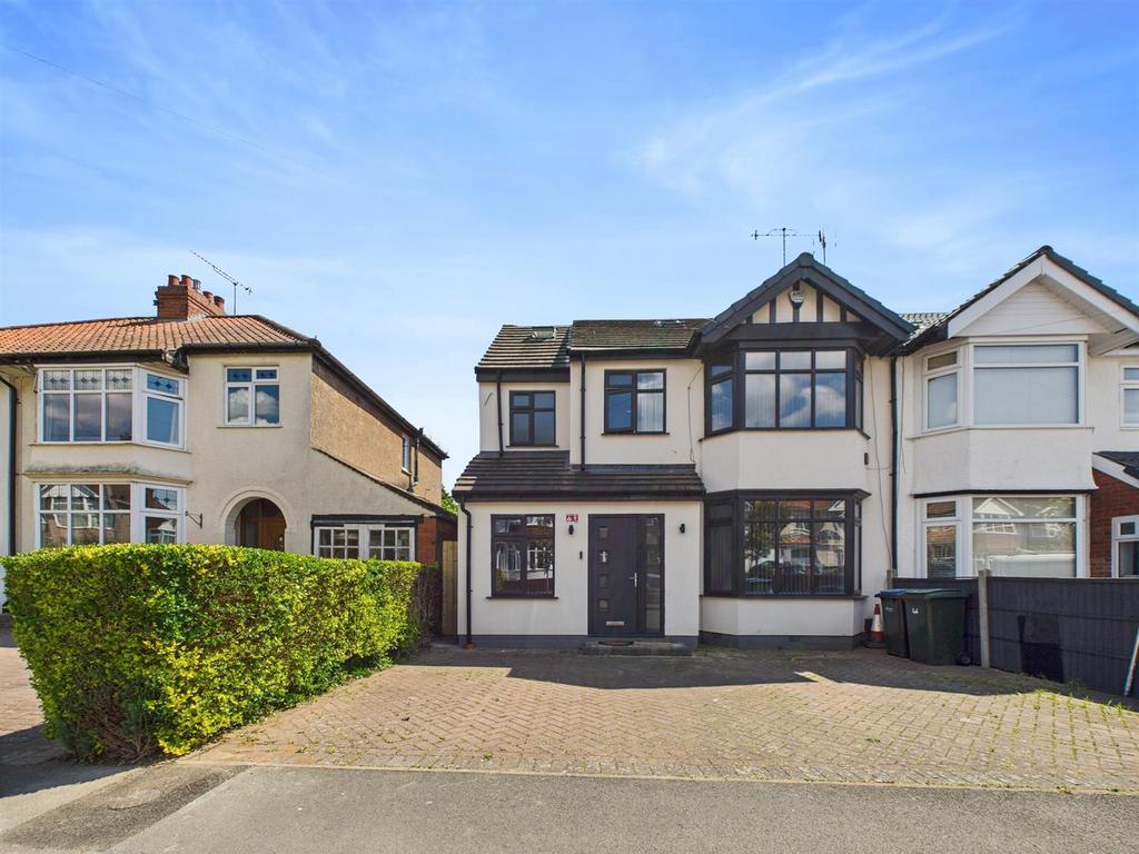 Woodside Avenue South, Coventry CV3 5 bed semi-detached house to rent ...
