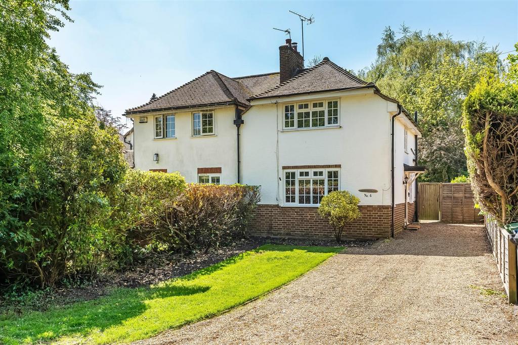 WATER LANE, LITTLE BOOKHAM, KT23 2 bed semi-detached house for sale - £ ...