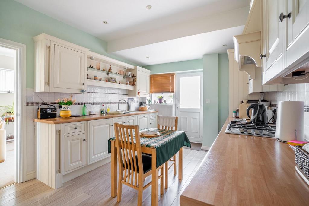 Moor Lane, York 5 bed detached house - £600,000