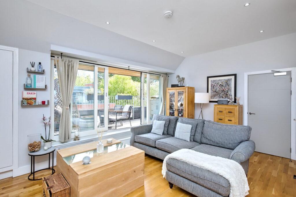 Primrose Terrace, Shandon 1 bed flat for sale - £270,000