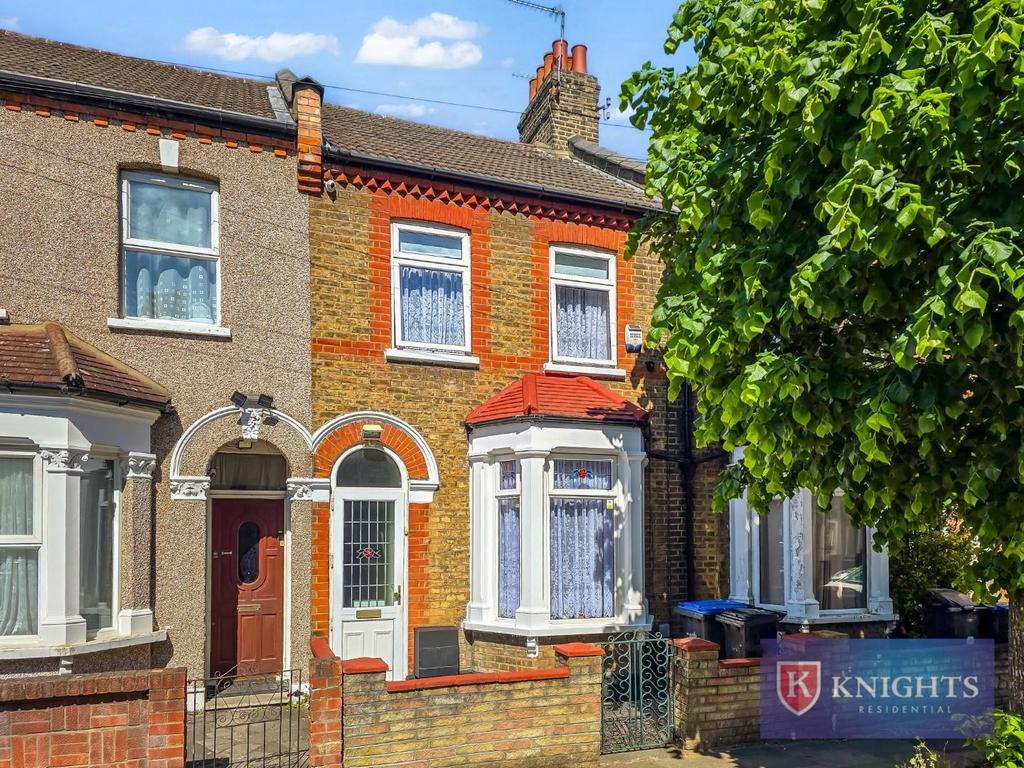 Lancaster Road, London, N18 3 bed house for sale - £460,000