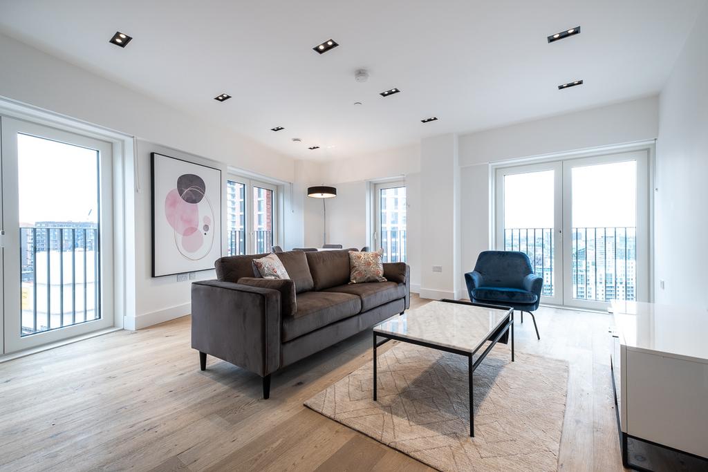 Keybridge Tower, London SW8 2 bed flat to rent - £3,600 pcm (£831 pw)