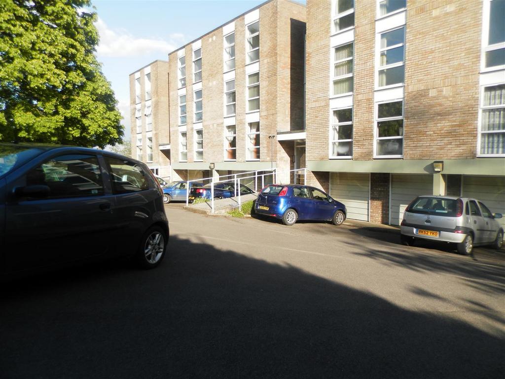 Foye House Bridge Road Leigh Woods... 2 bed flat to rent - £1,600 pcm ...