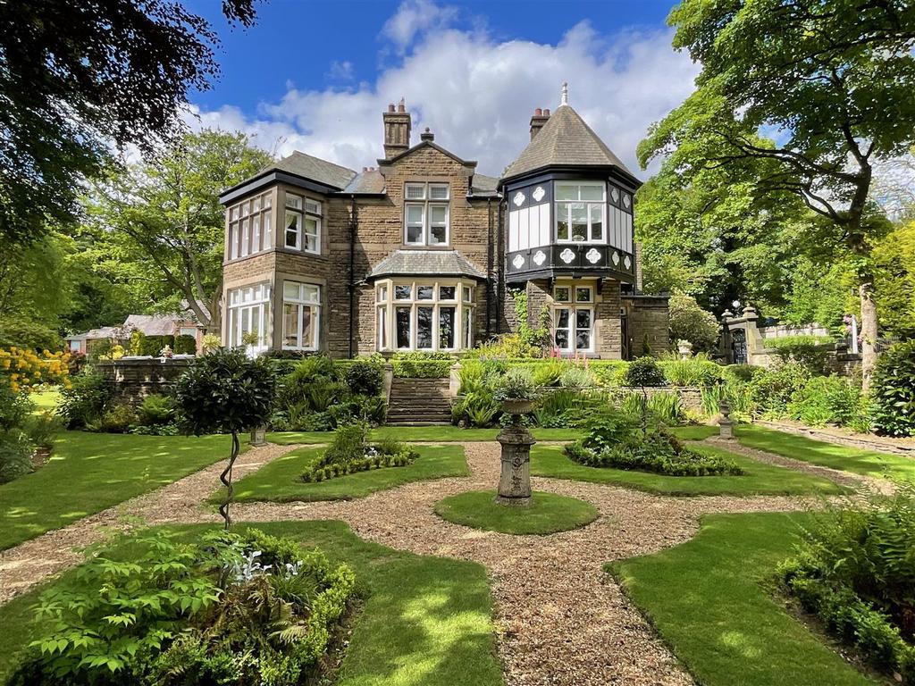 Park Dene Drive, Glossop 6 bed detached house for sale - £1,500,000