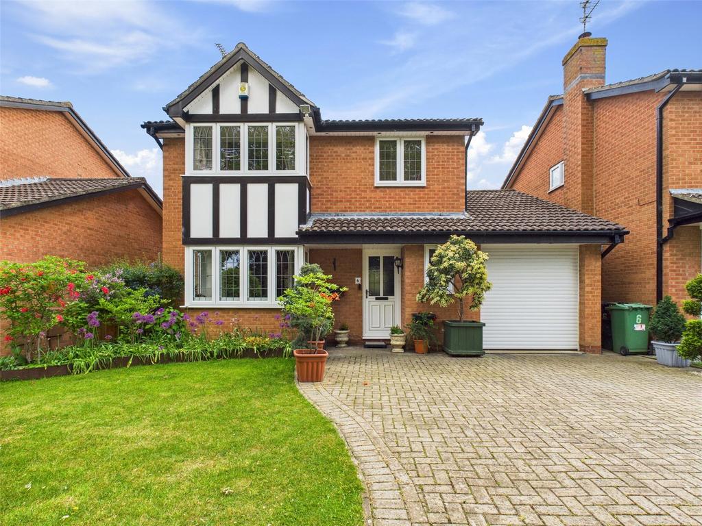 Laurel Gate, Abbeymead, Gloucester... 4 bed detached house - £450,000