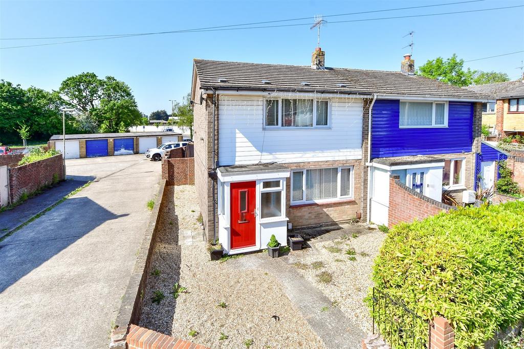 Passfield Walk, Havant PO9 2 bed end of terrace house for sale - £152,500
