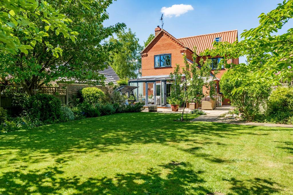 Back Lane, Castle Acre 4 bed detached house for sale - £575,000