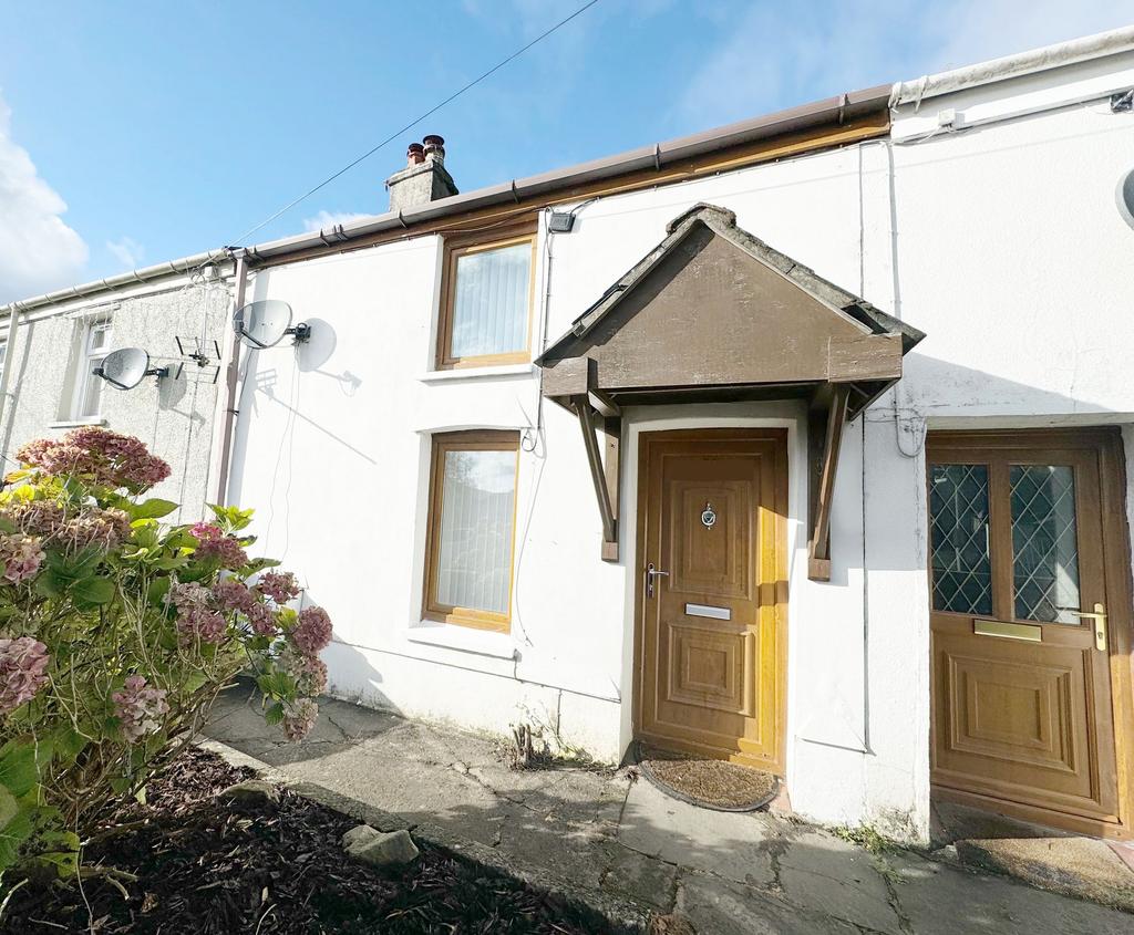 Gilfach Cynon, Merthyr Tydfil, CF47 1 bed terraced house to rent - £575 ...