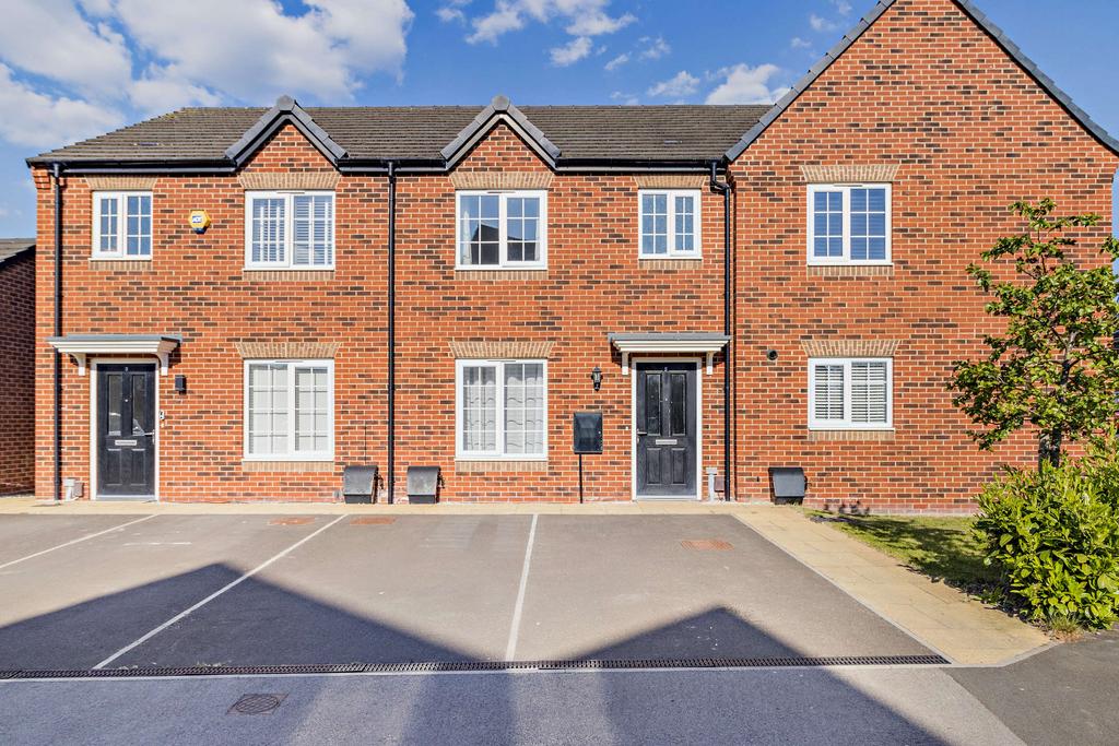 Larch View, Normanton, West Yorkshire 3 bed terraced house for sale - £ ...