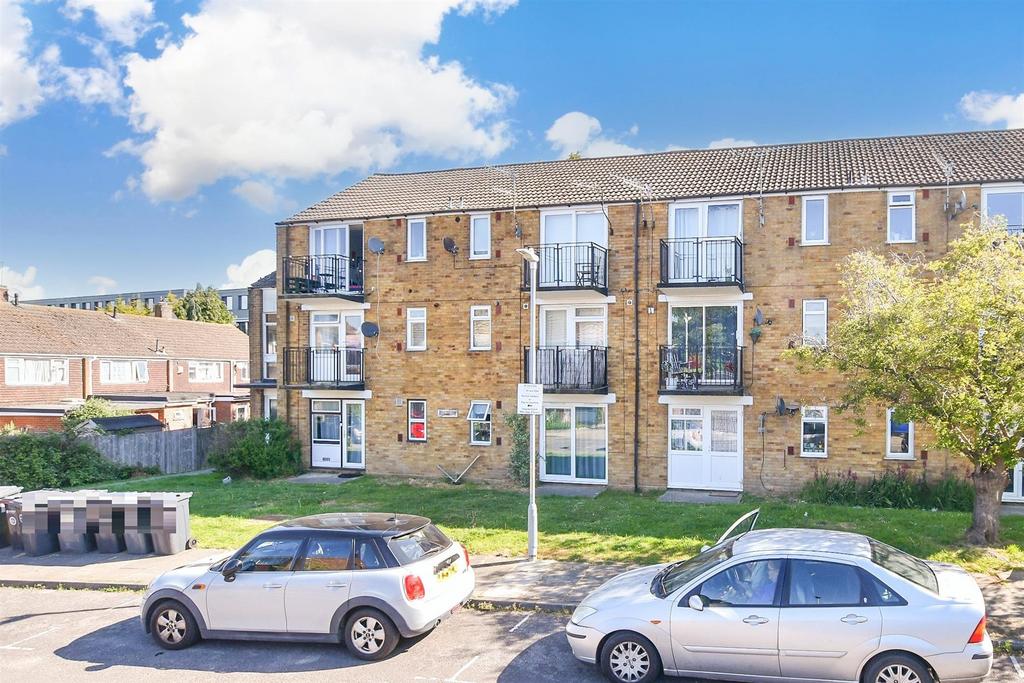 Invicta House, Canterbury CT1 1 bed ground floor flat for sale - £106,000