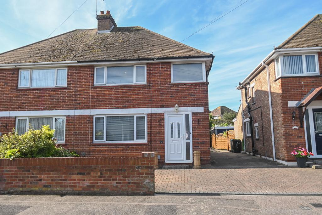 St. James Avenue, Ramsgate, CT12 3 bed semi-detached house - £280,000