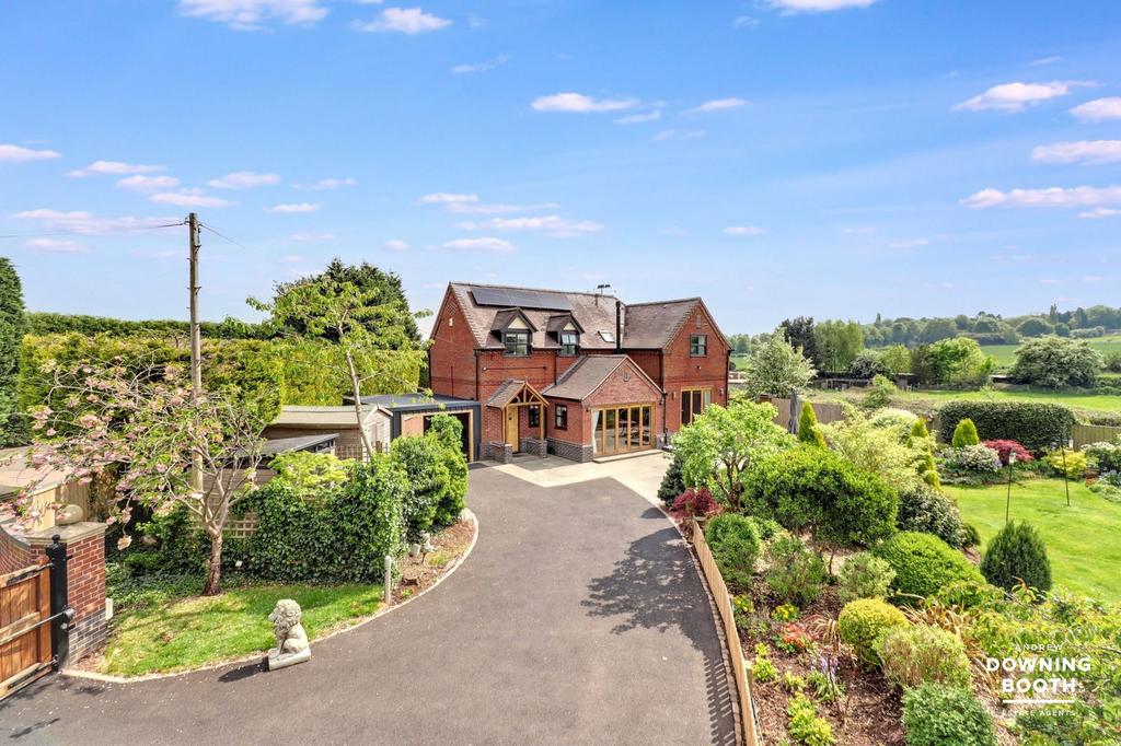 Fosseway Lane, Lichfield WS13 4 bed detached house for sale - £1,100,000