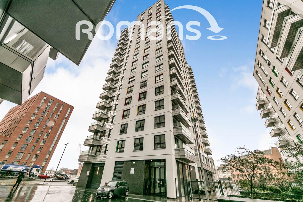 Hewitt, 40 Alfred Street, Reading, RG1 2 bed flat - £1,700 pcm (£392 pw)