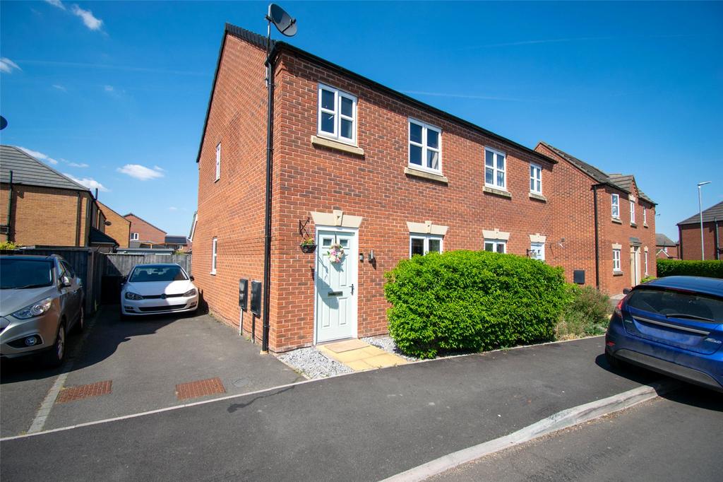 Whatcroft Way, Middlewich 3 bed semi-detached house - £61,000