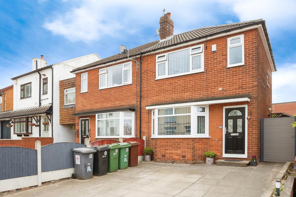 Swithens Street, Leeds LS26 2 bed semi-detached house for sale - £220,000
