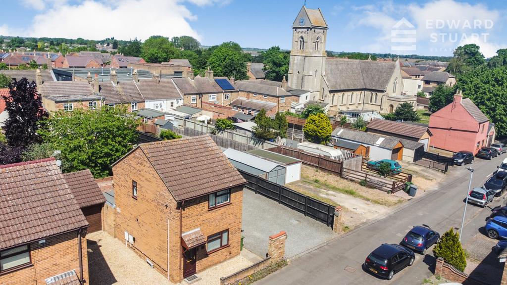 Back Lane, Peterborough PE6 2 bed detached house for sale - £210,000