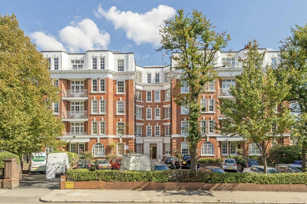 Grove End Road, London NW8 2 bed flat to rent - £2,999 pcm (£692 pw)